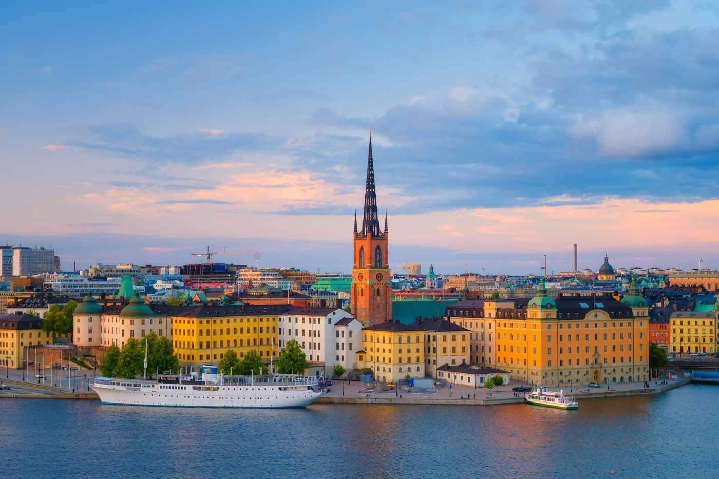 “Sweden is Economic Paradise” Progressive Example Collapses: What Happened?